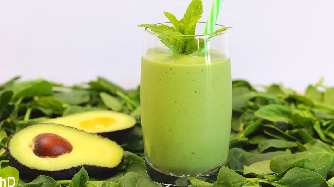 La mejor receta: Cómo hacer un smoothie verde a base de plantas
